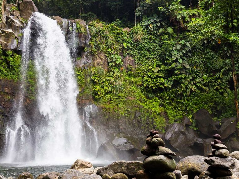 La grotte de l'Anse Castalia - Pays Guadeloupe